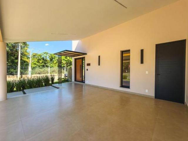 Casa à Venda no Condomínio Evidências com 03 Suítes sendo 01 com closet – Indaiatuba – Sp