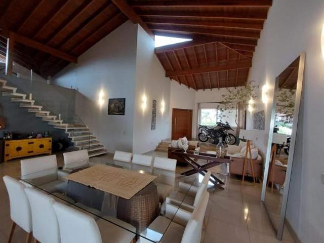 Casa á Venda no Condomínio Fazenda Palmeiras Imperiais em Salto/SP