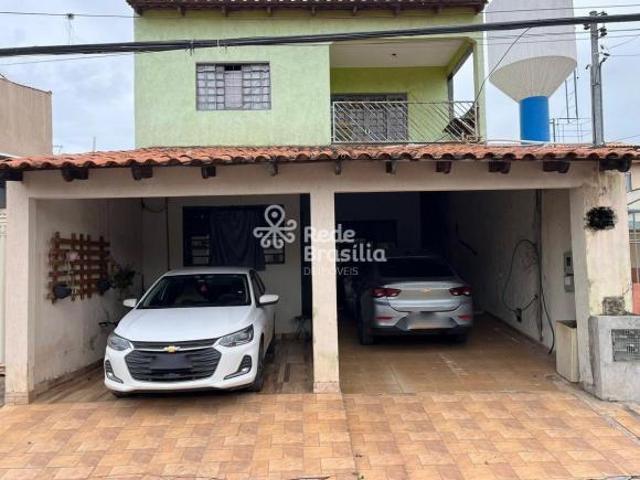 Casa à Venda no Condomínio Fibral Setor de Mansões de Sobradinho/DF