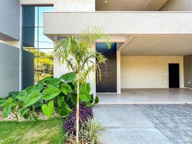 Casa à venda no condomínio Gaivota II, com 03 suítes e 206m² novíssima