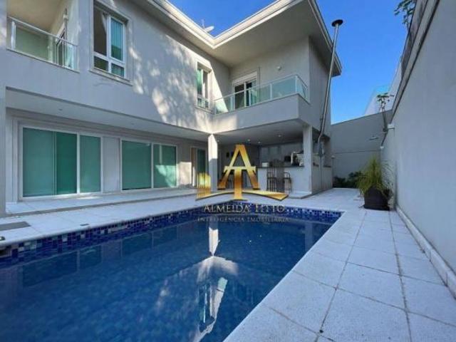 Casa à venda no Condomínio Gêneses I Alphaville Santana de Parnaíba/SP