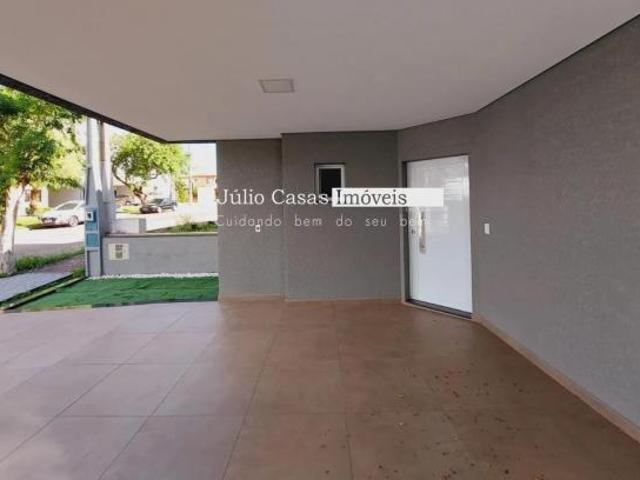 Casa a venda no Condomínio Golden Park com 3 suítes