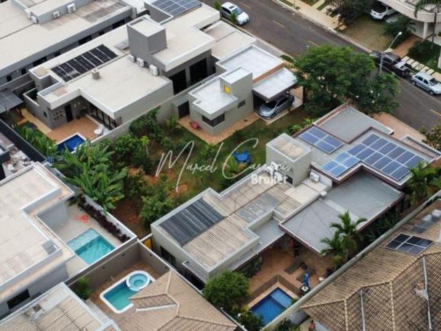Casa à Venda no Condomínio Golden Park Mirassol, 4 suítes, piscina