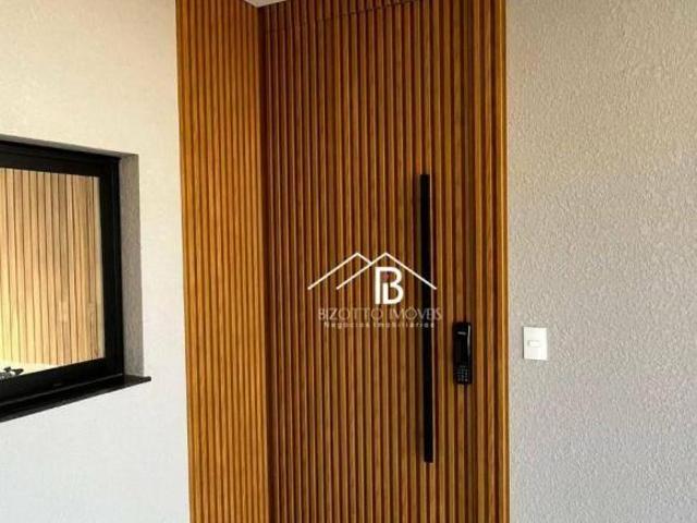 Casa à Venda no Condomínio Gran Reserve em Indaiatuba – 3 Suítes, Espaço Gourmet com Piscina, Terren