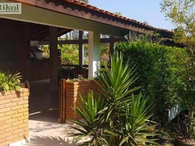 Casa à venda no Condomínio Granja Viana II