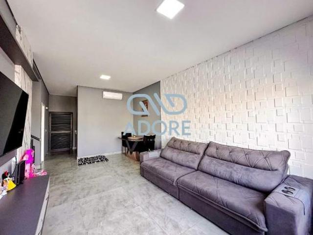 Casa á venda no Condomínio Guarujá Salto/SP