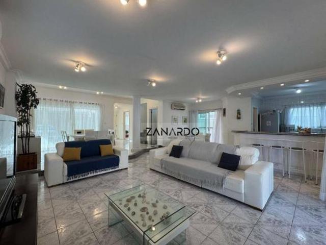Casa a venda no condomínio Hanga Roa