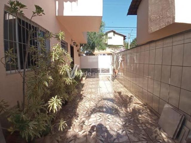 Casa à Venda no Condomínio Ibirapuera em Barão Geraldo
