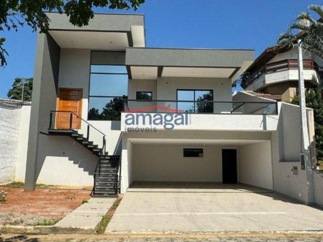 Casa à venda no Condomínio Jardim Coleginho, em Jacareí SP