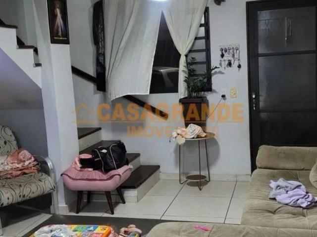 Casa à Venda no Condomínio Jardim do Girassol 2 quartos Zona Norte