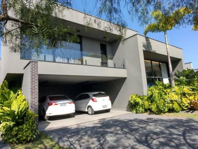 Casa à Venda no Condomínio Jardim dos Lagos – Indaiatuba – Sp