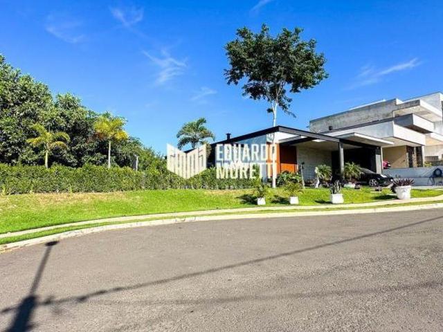 Casa à venda no condomínio Jardins di Roma, 4 Quartos, 496m² de Terreno