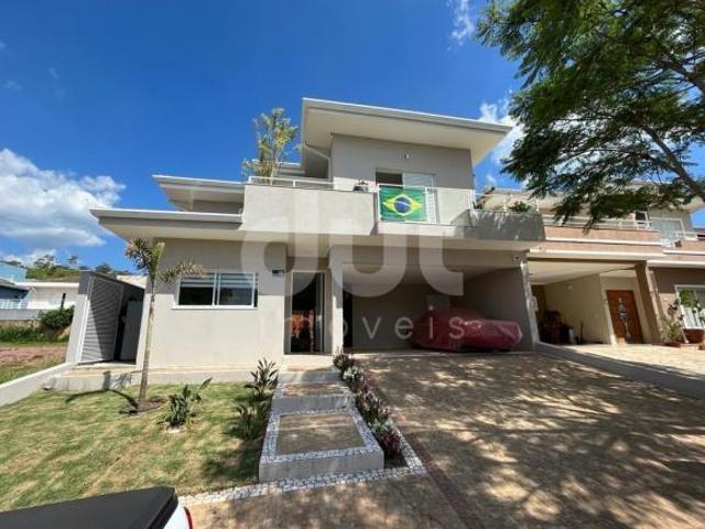 Casa á venda no Condomínio Madre Maria Vilac em Valinhos/SP