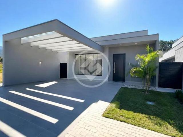 Casa A Venda no Condomínio Mar Verde na Praia da Mococa em Caraguatatuba 225m² 3 suítes e piscin
