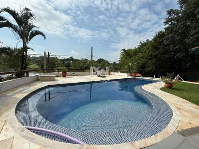 Casa à venda no Condomínio Marambaia em Vinhedo SP