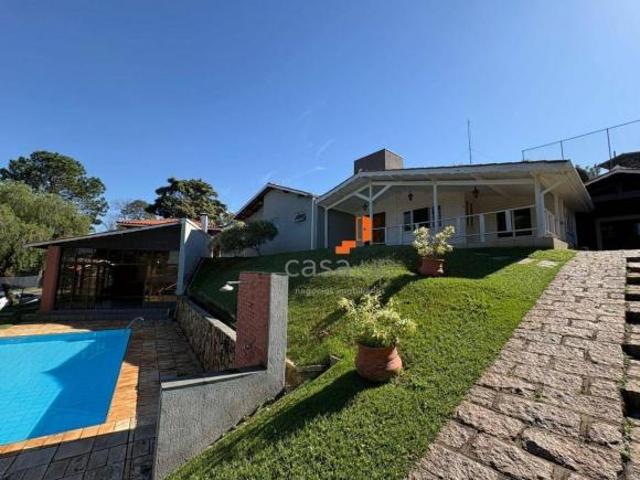 Casa a Venda no Condomínio Marambaia, ótima localização