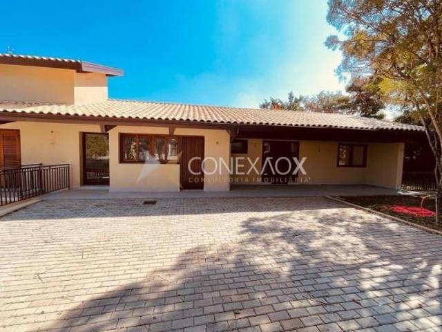Casa à Venda no Condomínio Marambaia Vinhedo SP