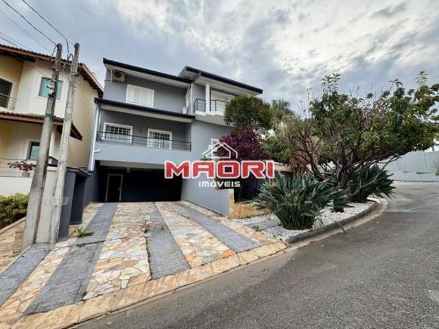 Casa à venda no Condomínio Millenium em Valinhos