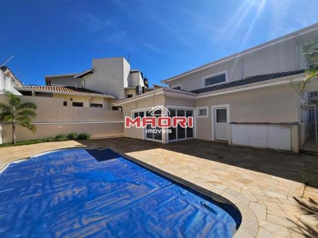 Casa à venda no Condomínio Millenium em Valinhos