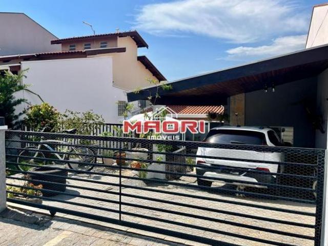 Casa à venda no Condomínio Mirante do Lenheiro em Valinhos