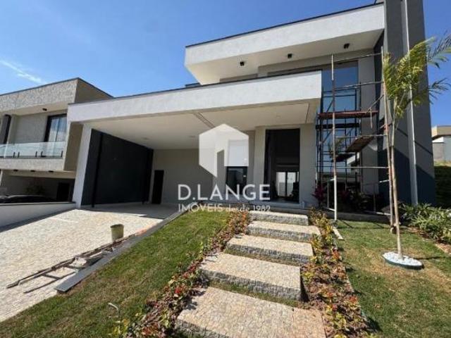 Casa à venda no Condomínio Mont&apos Alcino em Valinhos