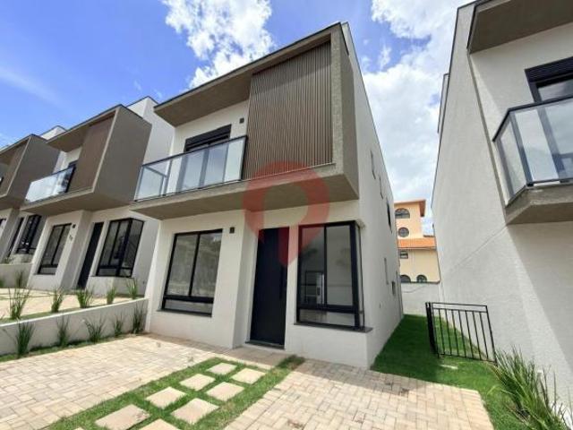 Casa a venda no Condomínio Mont Blanc Villagem em Vinhedo