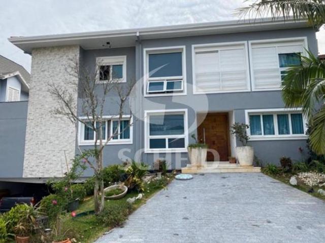 Casa à Venda no Condomínio Morada dos Pinheiros Aldeia da Serra