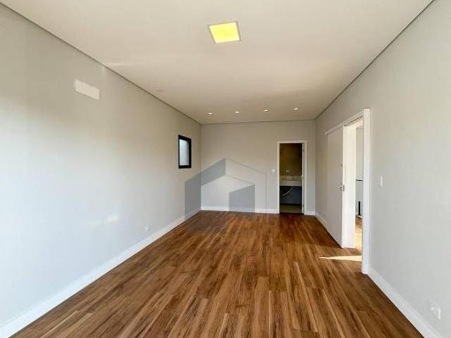 Casa à venda no Condomínio Mosaico Essence em Mogi das Cruzes, 3 suítes, nova