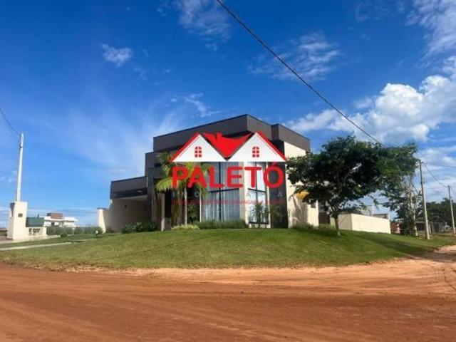 Casa a venda no Condomínio Ninho Verde II na cidade de Pardinho interior de SP