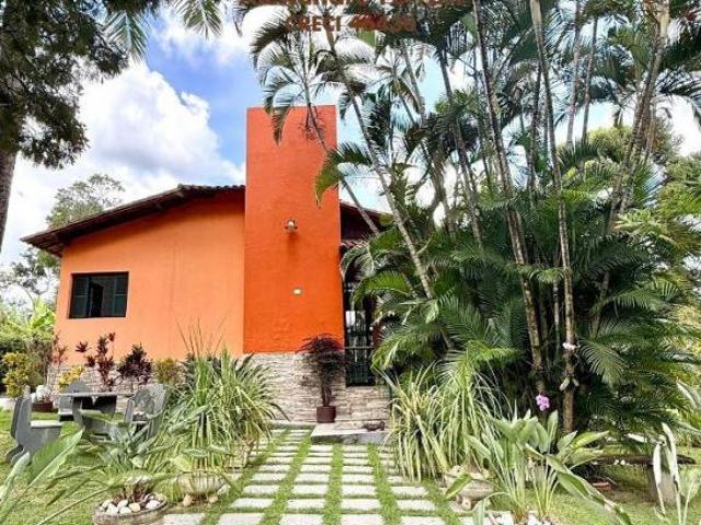 Casa à venda no Condomínio Nossa Fazenda em Esmeraldas
