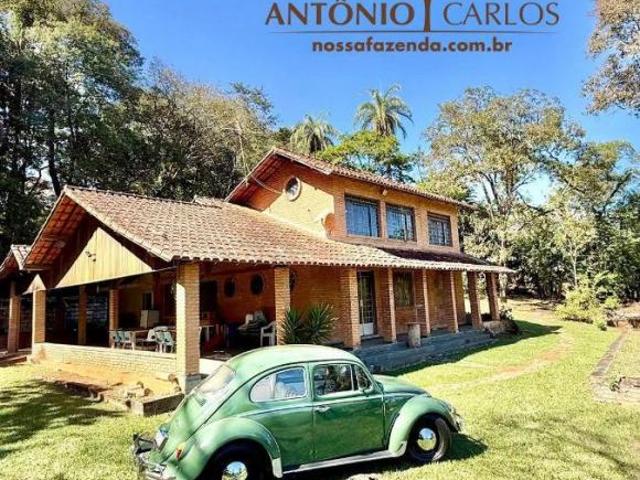Casa à venda no COndomínio Nossa Fazenda em Esmeraldas MG