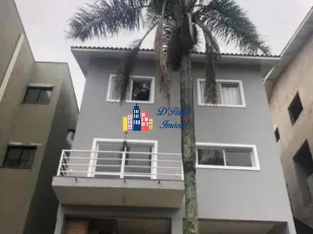 Luxuosa Casa em Condomínio à Venda em Jandira SP, Parque Nova Jandira: 3 Quartos, 1 Suíte, 2 Salas