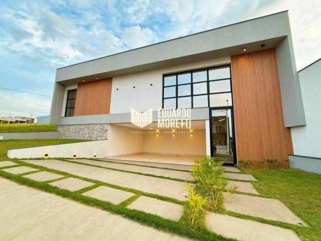 Casa à venda, no Condomínio Park Gran Reserve com 3 Quartos, Armários Planejados