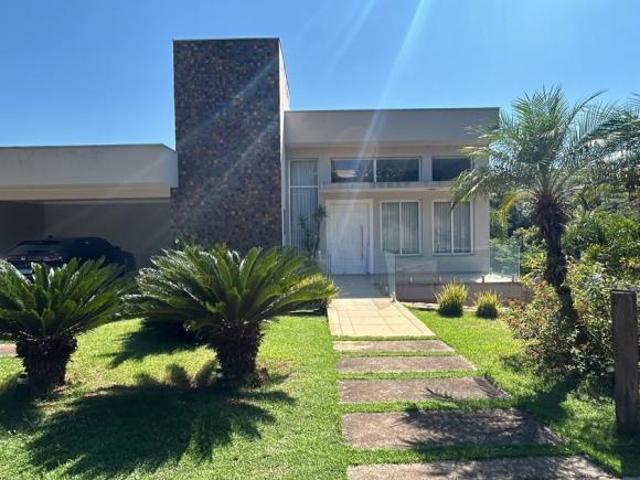 Casa a Venda no Condomínio Parque dos Resedas em Itupeva SP