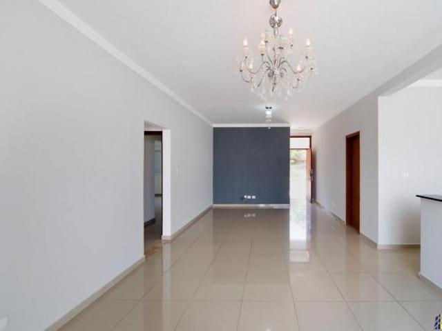 Casa à venda no Condomínio Parque Esplanada