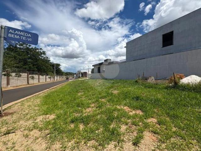 Casa à venda no condomínio Parque Faber IV, São Carlos