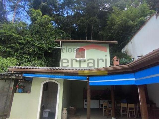 Casa a venda no Condomínio Parque Suíça, no coração da Serra da Cantareira