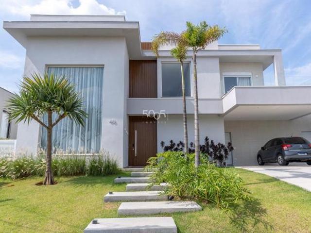 Casa à venda no condomínio Parque Ytu Xapada, 4 suítes, 432m² de área construída e 1000m² de terreno