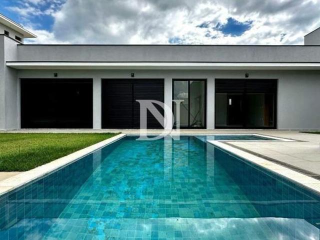 Casa à Venda no Condomínio Parque Ytu Xapada – Itu/SP 405 m² de construção | 919,97 m² de terreno