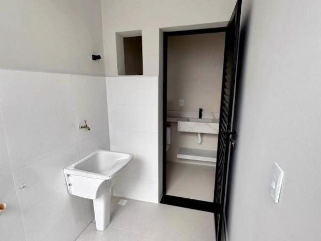 CASA À VENDA NO CONDOMÍNIO PÉROLA DO VALE EM TREMEMBÉ