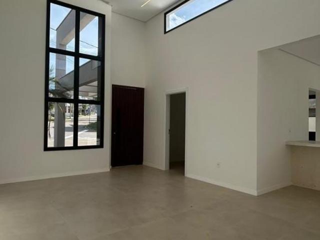 CASA À VENDA NO CONDOMINIO PHYTUS EM ITUPEVA COM 3 SUÍTES