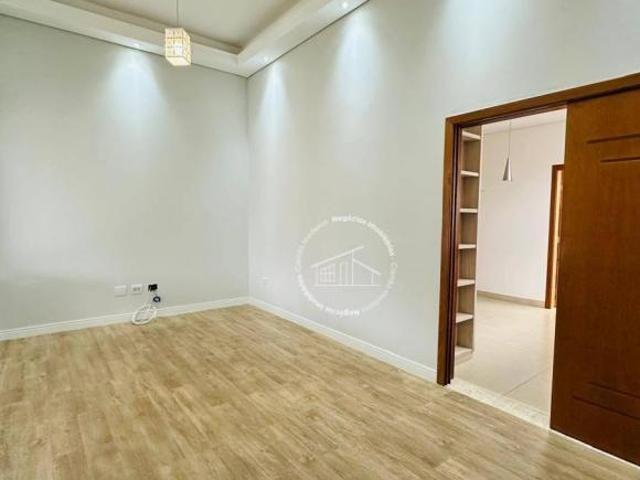 Casa à venda no Condomínio Portal dos Sabiás em itu Sp