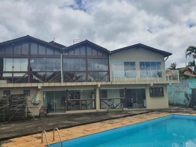 CASA A VENDA NO CONDOMINIO PORTAL DAS ACACIAS