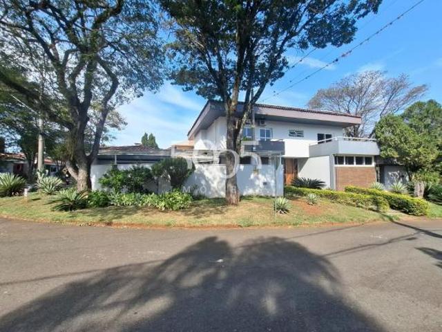 Casa à venda no Condomínio Portal de Itu, com 433 m² e 3 suítes