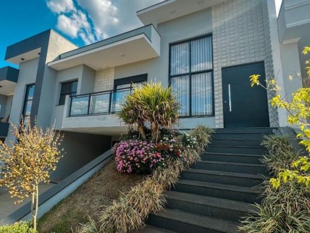 CASA À VENDA NO CONDOMÍNIO PORTAL VILLE JARDIM EUROPA