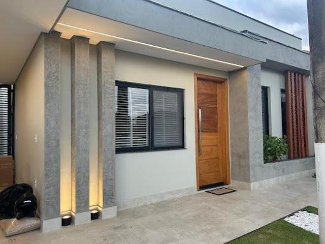 CASA À VENDA NO CONDOMÍNIO PORTO DO SOL EM LOUVEIRA/SP