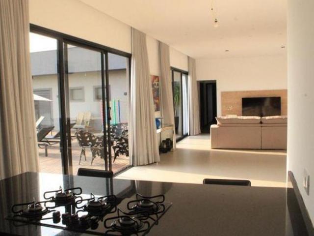 Casa á venda no Condomínio Porto Laranjeiras em Piracaia SP