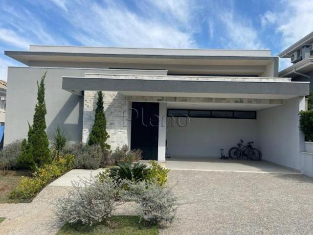 Casa à Venda no Condomínio Porto Seguro Village em Valinhos, no bairro no Chácaras Silvania