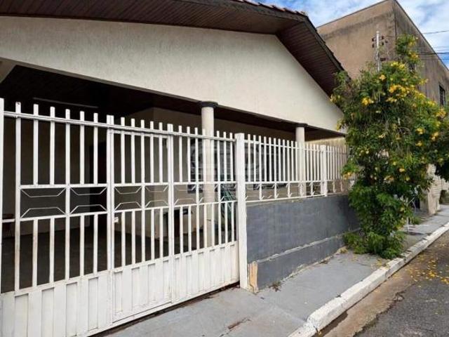 Casa à venda no condomínio Planto 3