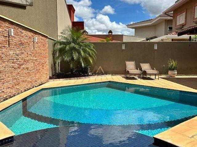 Casa à venda no condomínio Recanto Real, com 03 suítes e 311m²